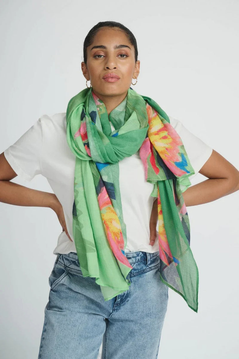 POM Amsterdam- Expressive Flower - Green Shawl – ISLANDER art home fashion