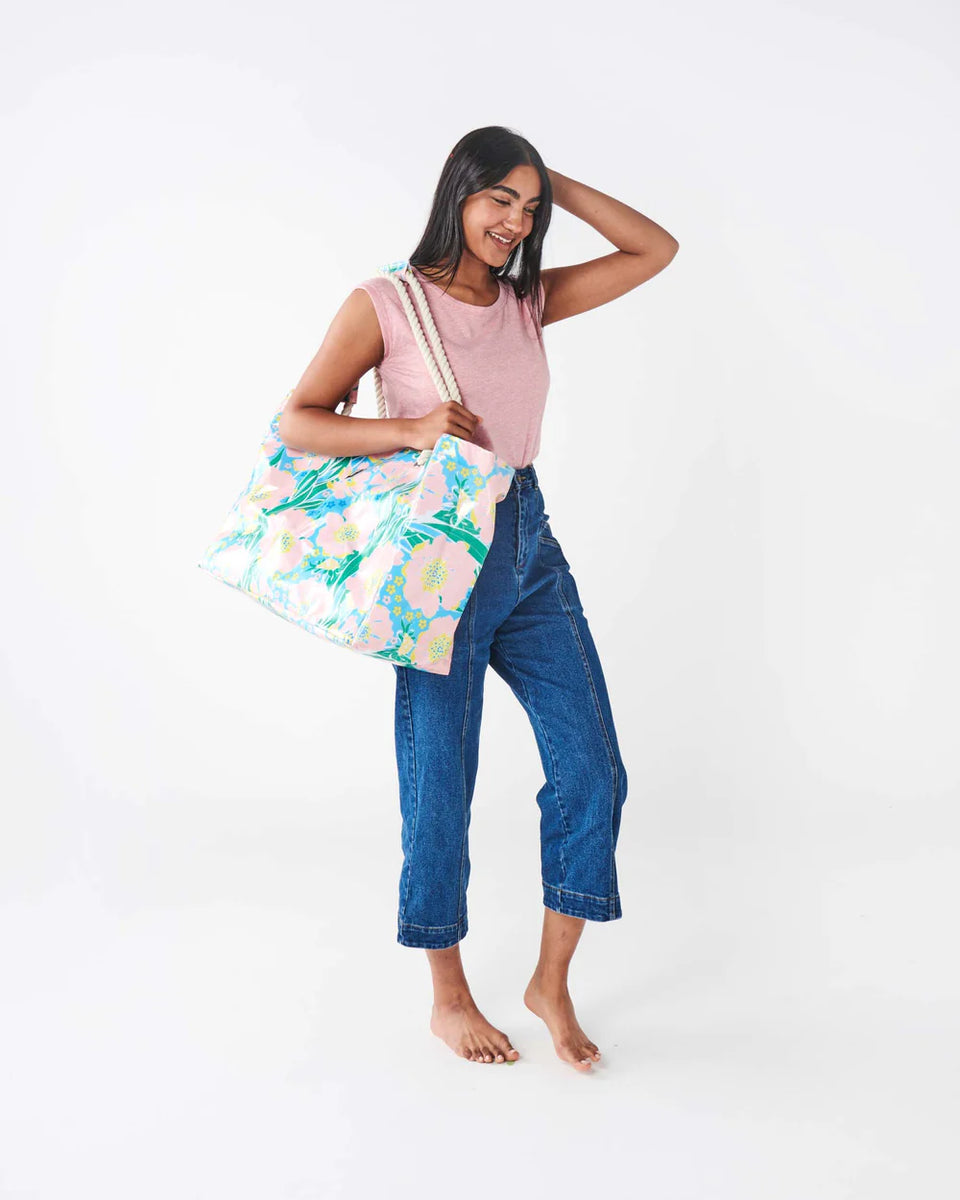 Kip and Co- Beach Bag- Tumbling Flowers – ISLANDER art home fashion